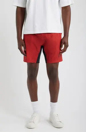 SANTO STUDIO Hotel Tech Shorts - Red