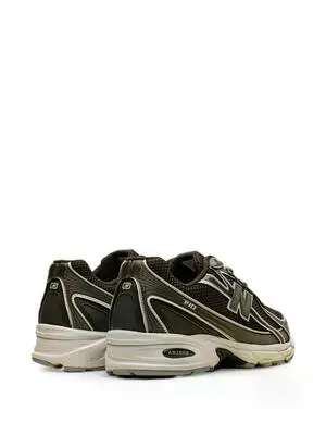 NEW BALANCE 740 Mesh-panel Sneakers - Green
