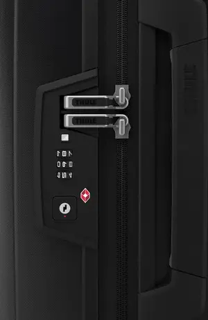 Thule Revolve 30-inch Spinner Suitcase