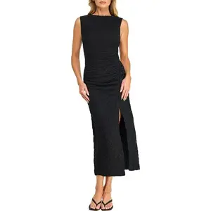 SOCIALITE Sleeveless Textured Knit Maxi Dress