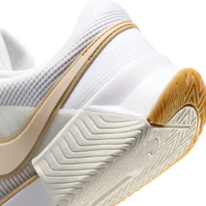 Nike Gp Challenge 1.5 Hard Court Tennis Shoes - White