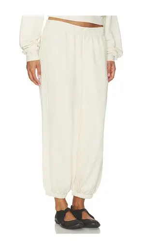 SKIMS Drapey French Terry Cropped Low Rise Jogger