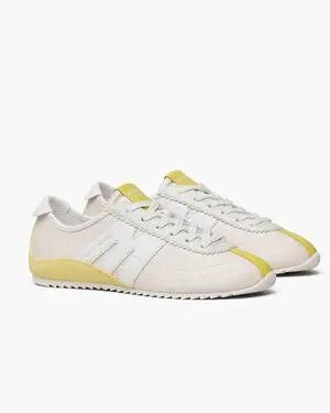 Marc Jacobs The Brushed Satin 400 Bleecker Runner In Size - Buttermilk Multi