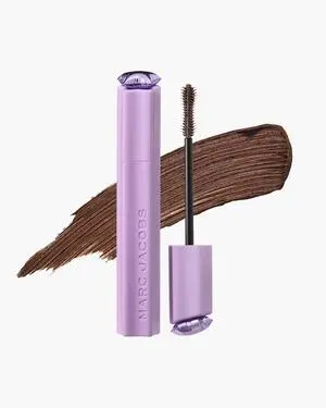 Marc Jacobs Flashes Mascara In Cocoa