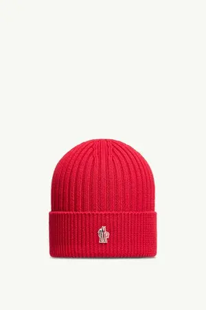 Moncler Ribbed Wool Beanie With Logo - Red