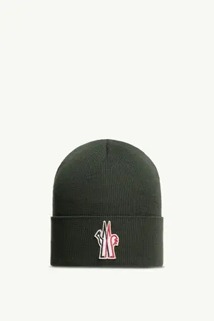 Moncler Wool Beanie With Logo Patch - Green