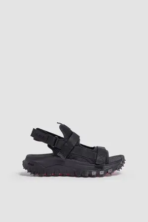 Moncler Trailgrip Vela Sandals - Black