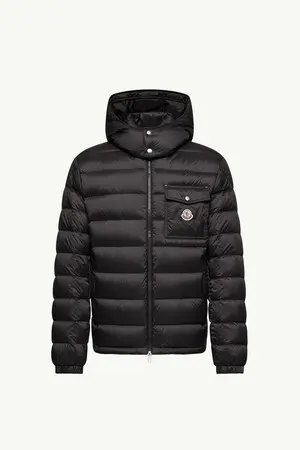 Moncler Verith Hooded Short Down Jacket Black