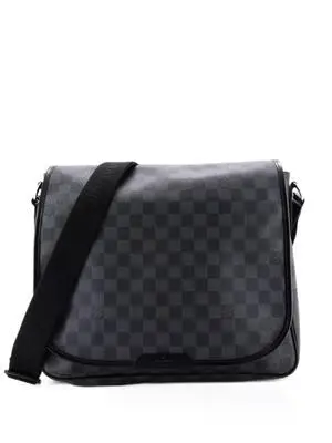 LOUIS VUITTON Daniel Messenger Bag Damier Graphite Mm Crossbody Bag - Black