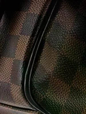 LOUIS VUITTON Shelton Messenger Bag Damier Mm