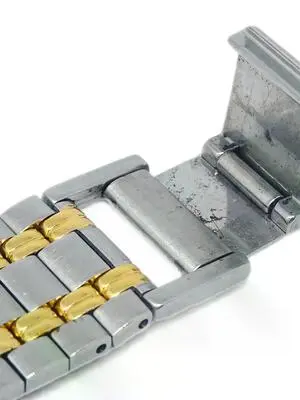 Gucci 1990-2000s 9000m 32mm Watch