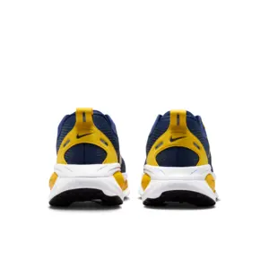 Nike College Vomero 18 Road Running Shoes - Blue