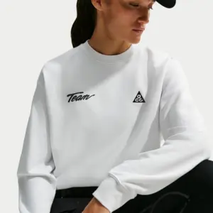 Nike Tuff Fleece" Crew-neck Sweatshirt