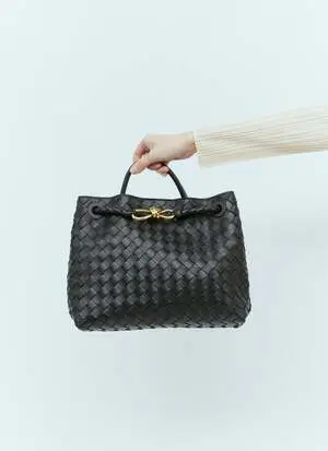 Bottega Veneta Medium Andiamo Handbag - Black