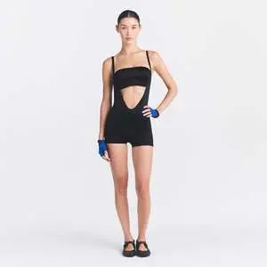 SKIMS Suspender 2.5" One Piece | Black | | Nike Satin Shine - Obsidian
