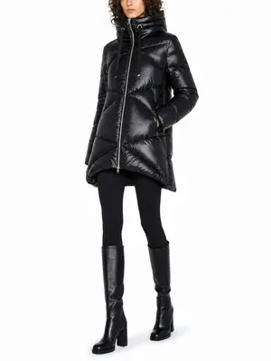 Herno Quilted Down Jacket With High Neck - Black