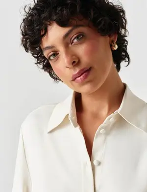 GHOST LONDON Esther Collared Satin Shirt - Ivory