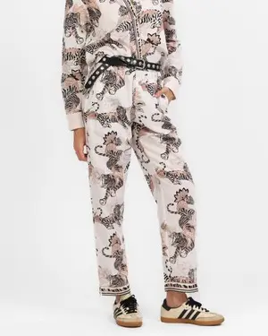 Las Surenas Pant Lotus Tiger