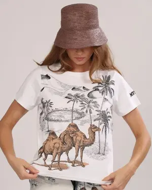 Las Surenas Mystic T-shirt