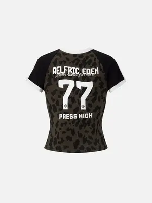 AELFRIC EDEN Leopard Print V-neck Cropped T-shirt With Raglan Sleeves