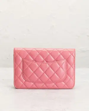FWRD RENEW Chanel Caviar Classic Wallet On Chain