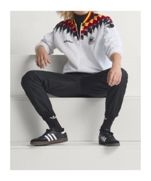 ADIDAS ORIGINALS Logo Embroidered Zip-up Jacket
