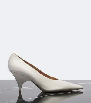 GIANVITO ROSSI Sofia Leather Pumps