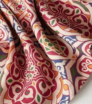 CABANA Catalina Printed Linen Tablecloth