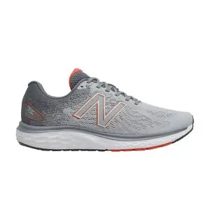NEW BALANCE Fresh Foam 680v7 4e Wide Ghost Pepper - Grey