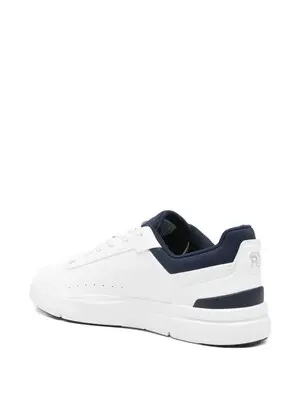 On The Roger Advantage Sneakers