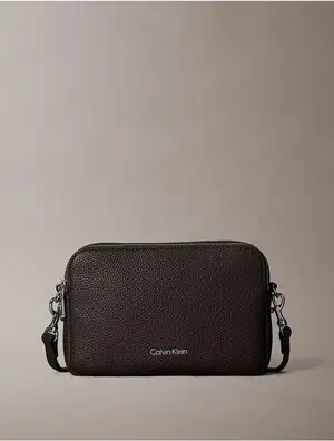 Calvin Klein Logo Strap Camera Bag - Delicioso