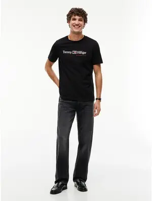 Tommy Hilfiger Hilfiger Flag Logo T-shirt