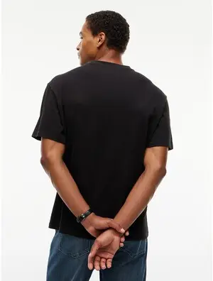 Tommy Hilfiger Shadow Logo T-shirt