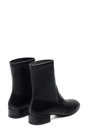 STUART WEITZMAN Bacari Leather Bootie - Black