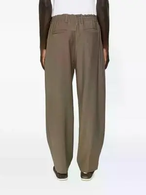 MYTHS Pleated-front Straight-leg Trousers