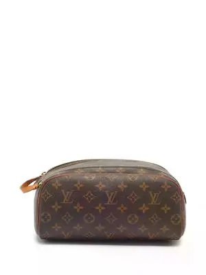LOUIS VUITTON Dopp Kit Monogram Wash Bag - Brown