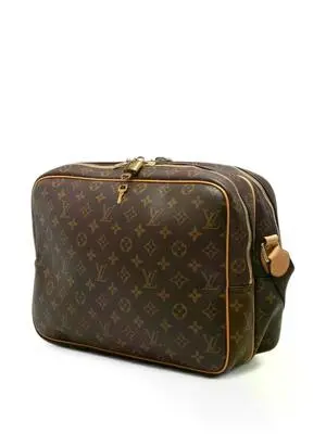 LOUIS VUITTON 2001 Monogram Reporter Gm Crossbody Bag