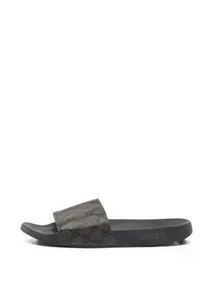 Gucci Gucci GG Supreme Canvas Slides Brown