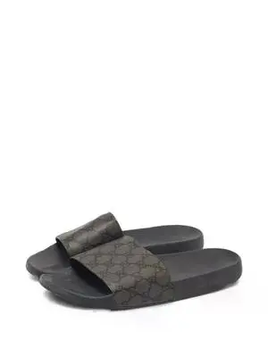 Gucci Gg Supreme Canvas Slides - Brown