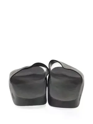 Gucci Gg Supreme Canvas Slides - Brown