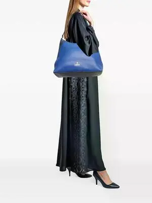 AIGNER Logo-plaque Grained Shoulder Bag