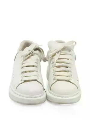 Alexander McQueen Oversized Sneakers With Holographic Heel - White