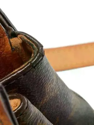 LOUIS VUITTON Monogram Handbag - Brown
