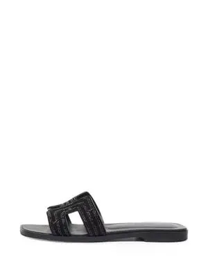 Hermès Oran Square-shape Flat Sandals - Black