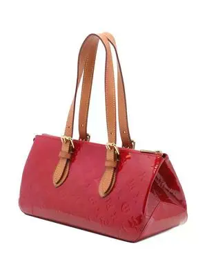 LOUIS VUITTON Monogram Vernis Rosewood Avenue Shoulder Bag - Red