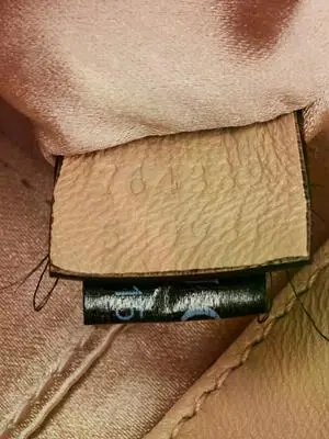 Gucci Small Maxi-horsebit Quilted Shoulder Bag - Neutrals