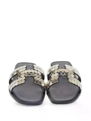 Hermès Oran Leather Sandals With Clou De Selle Embellishment