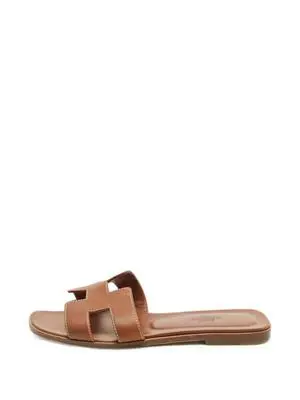 Hermès Oran Cutout Slides - Brown