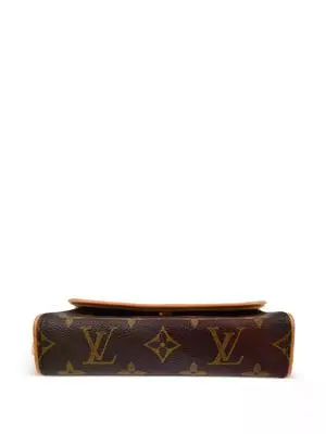 LOUIS VUITTON 2002 Monogram Xs Bum Bag