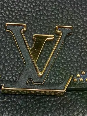 LOUIS VUITTON 2018 Capucines Studded Wallet